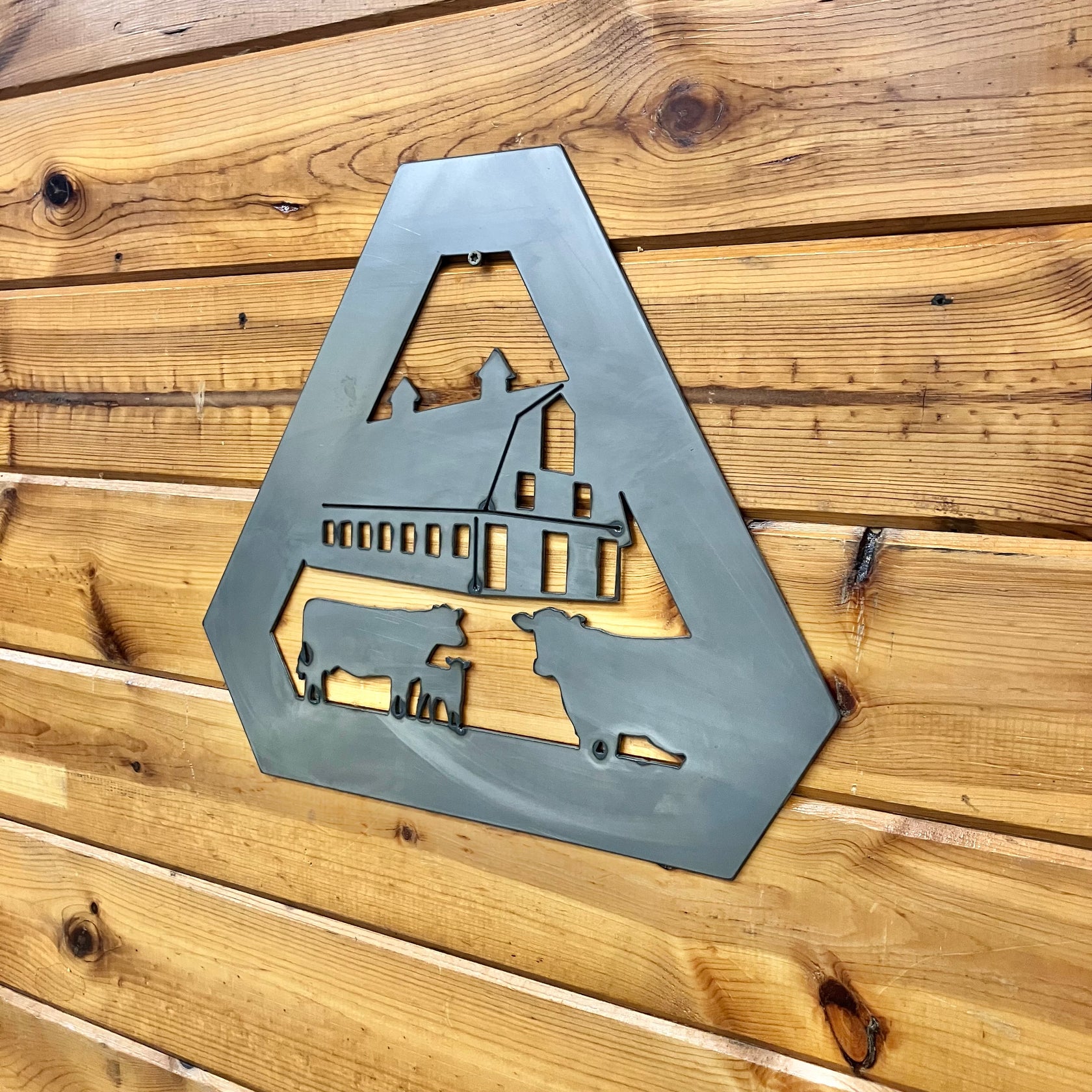 Farm Slow Moving Vehicle Sign – Mastodon Metal Works